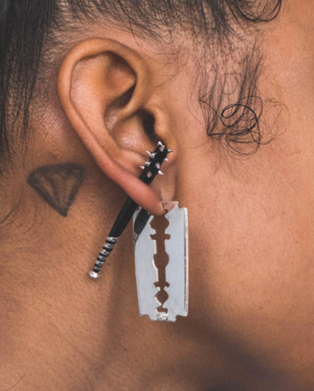 BARBARIAN BAT SINGLE EARRING – JOHNNY NELSON